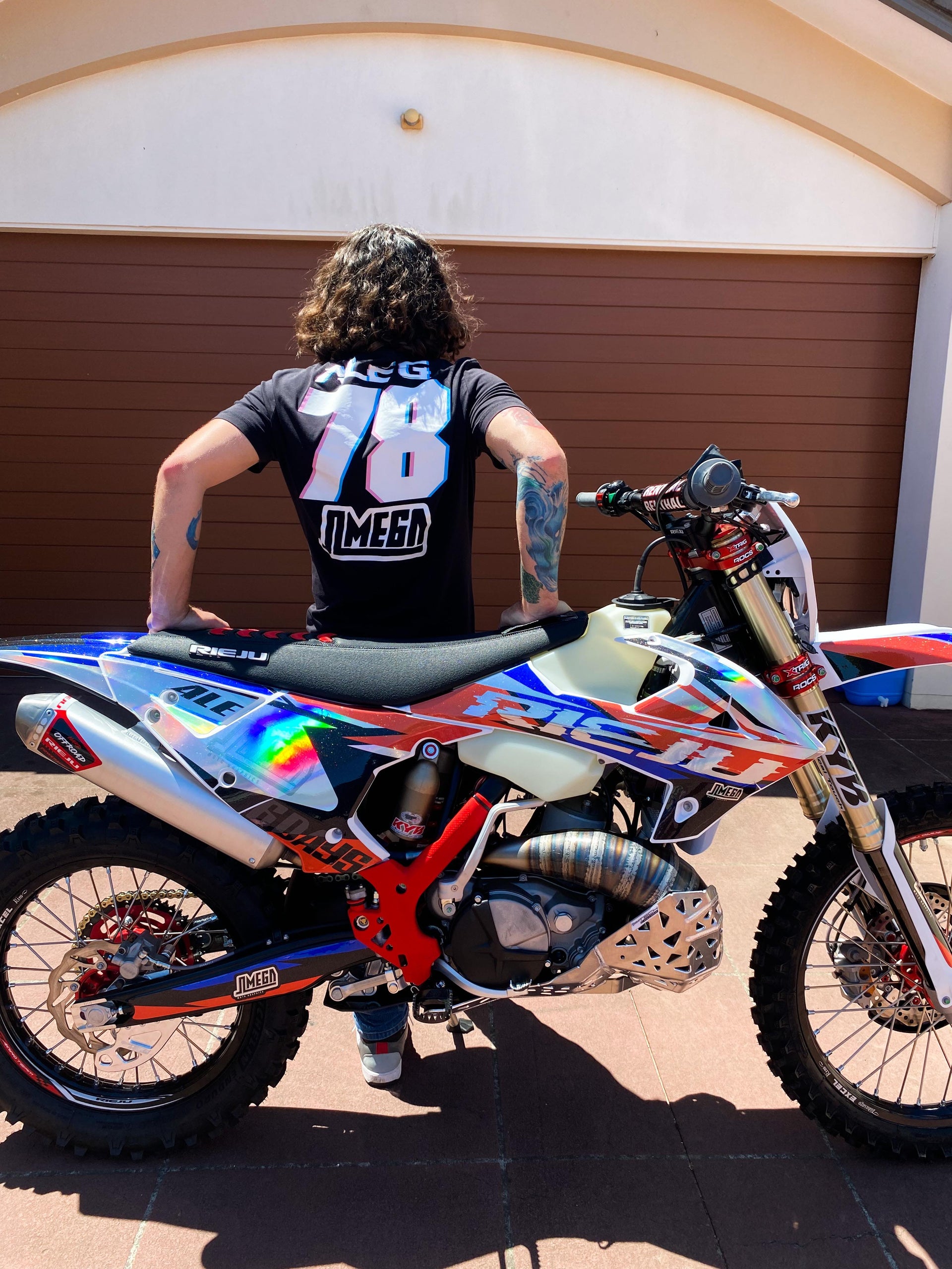 Full custom graphics kit | Omega Moto Graphics